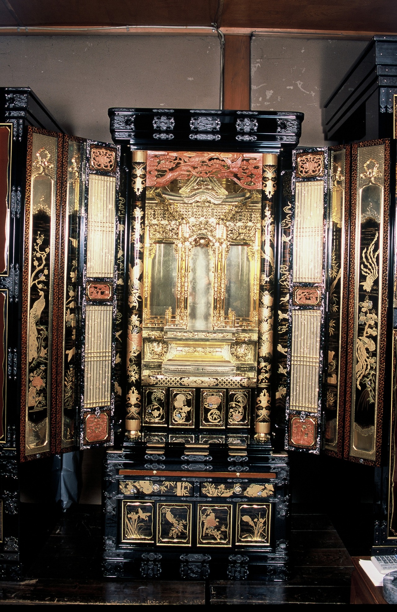 Kanazawa Buddhist Altars｜Image Gallery｜VISIT KANAZAWA, JAPAN - Official ...
