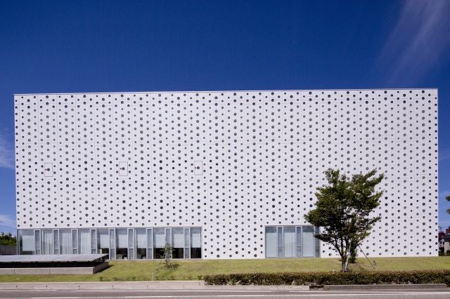 Kanazawa Umimirai Library｜Attractions｜VISIT KANAZAWA, JAPAN - Official ...